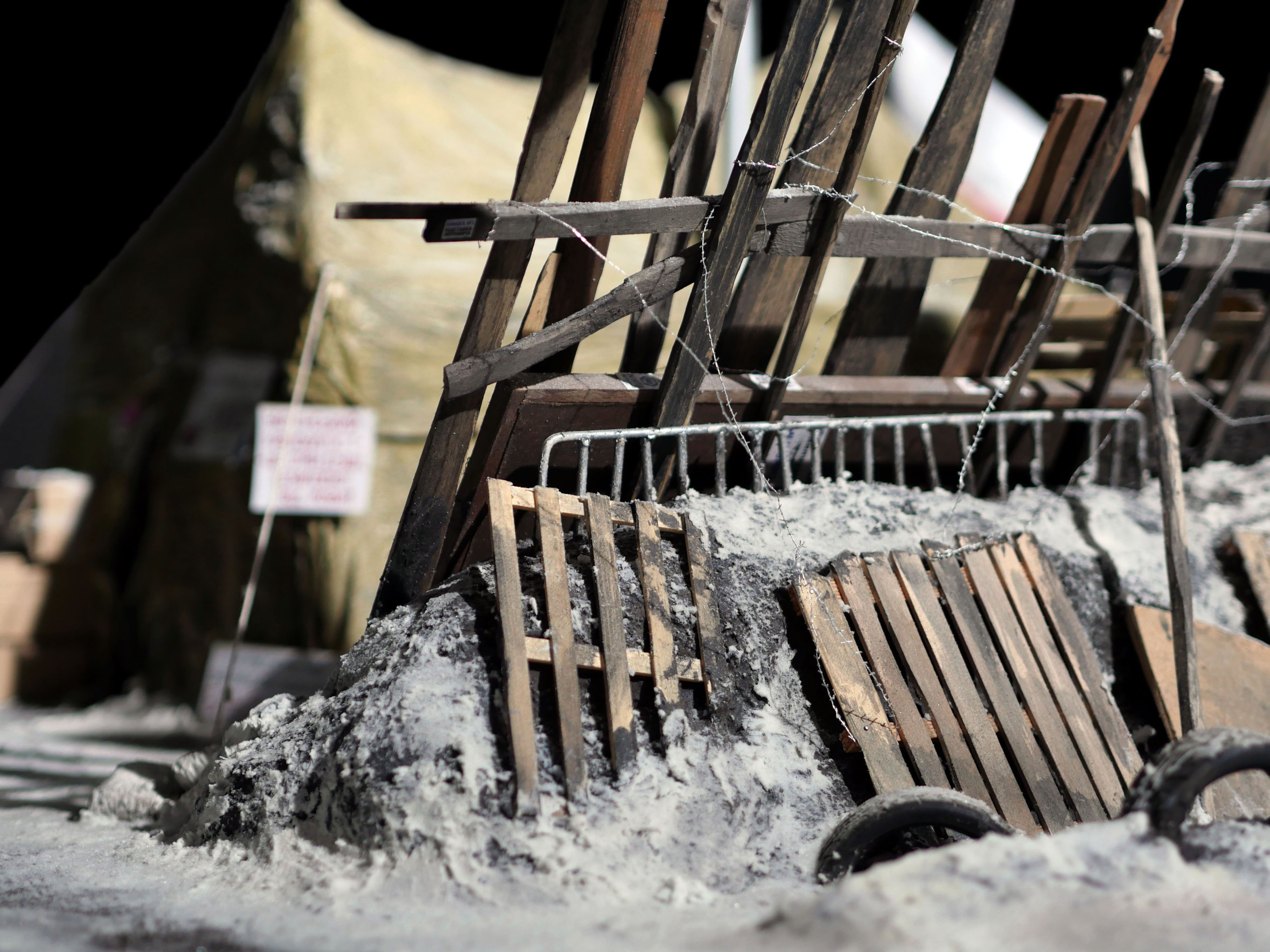 Architectural dioramas of protest camps | HFT Stuttgart