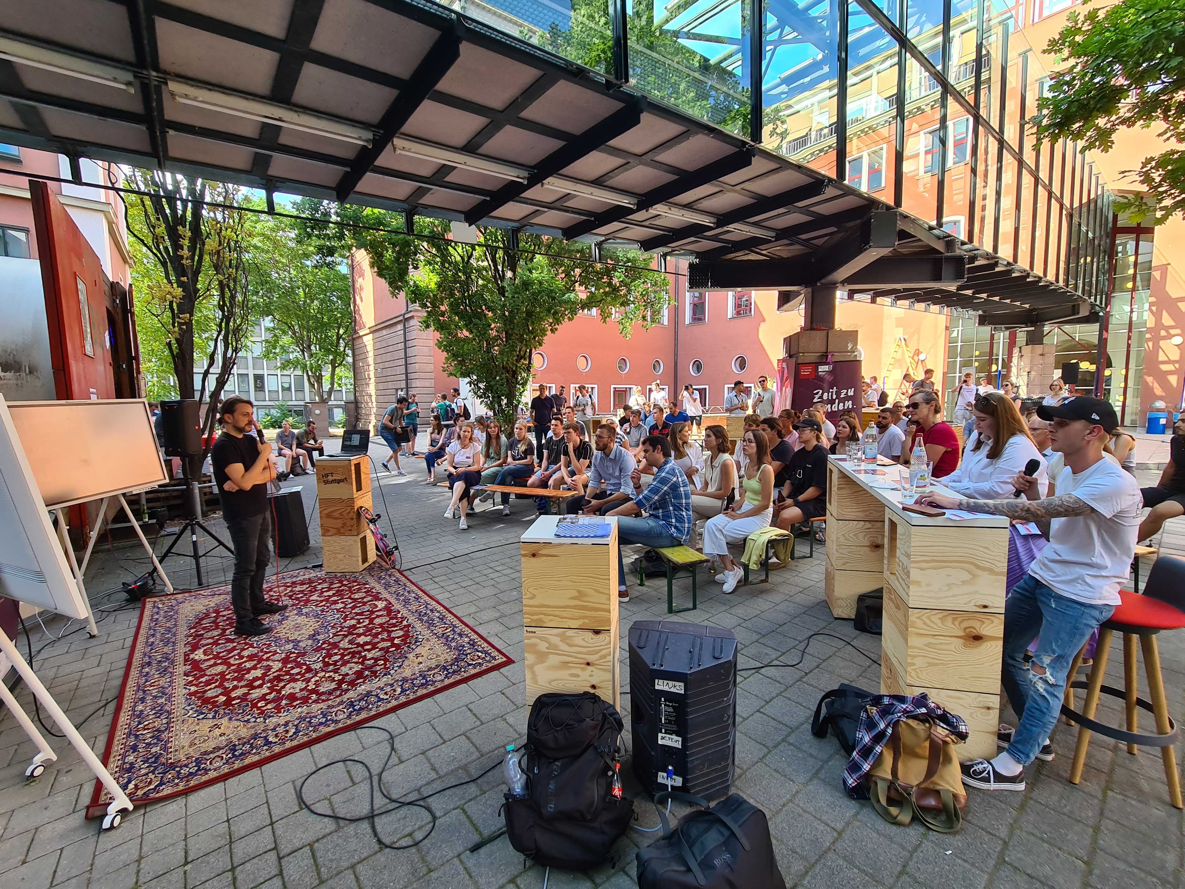 First Startup Night at HFT Stuttgart creates enthusiasm | HFT Stuttgart