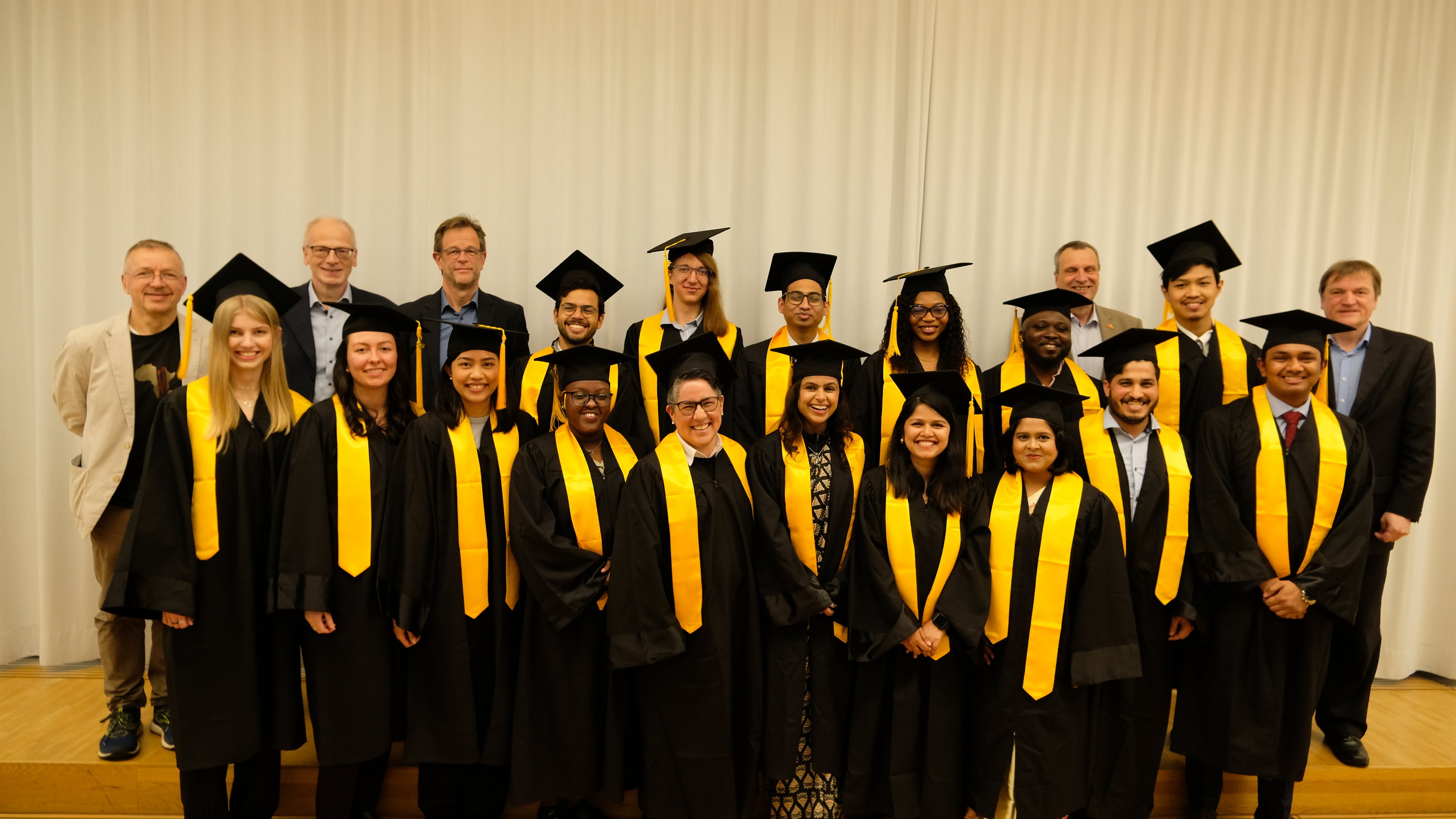 Master's graduates in photogrammetry and geoinformatics honored | HFT ...